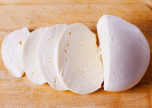 RAD Supplier Food and Beverage: Bocconcini Greenfields 330gram