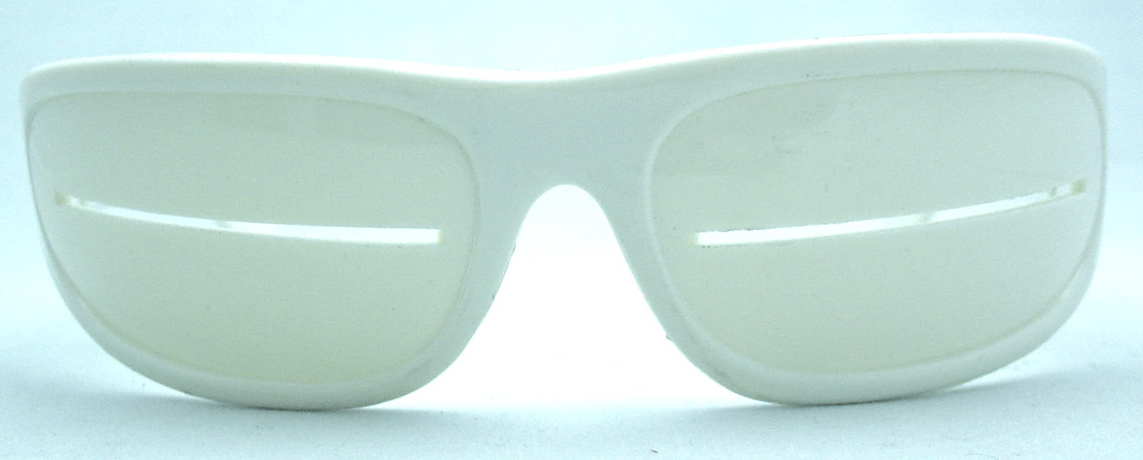 CATEYE Spectacles: Eskimo Sunglasses