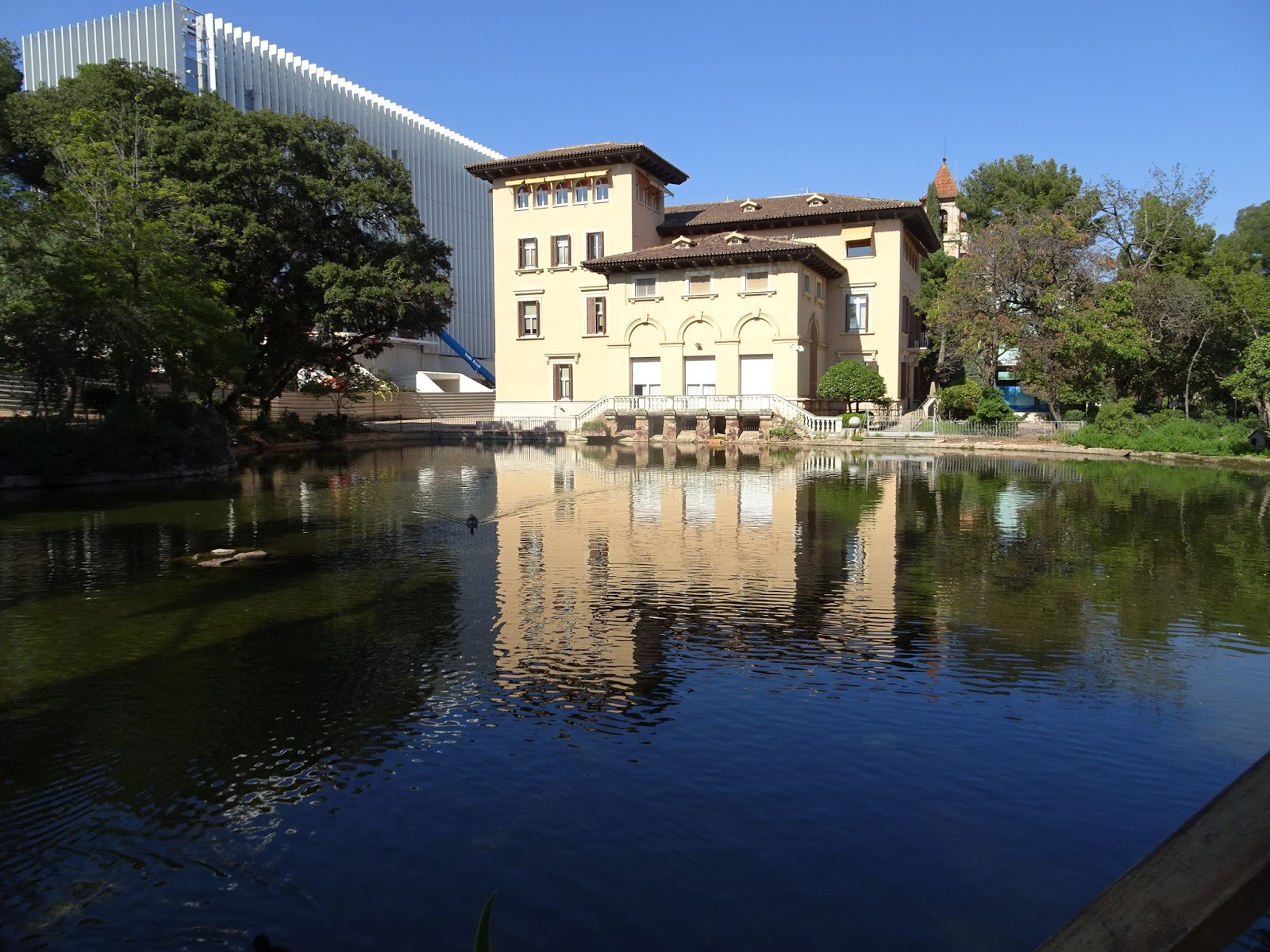 Redescubriendo Barcelona y más allá: 07/04/2017 Torre Girona