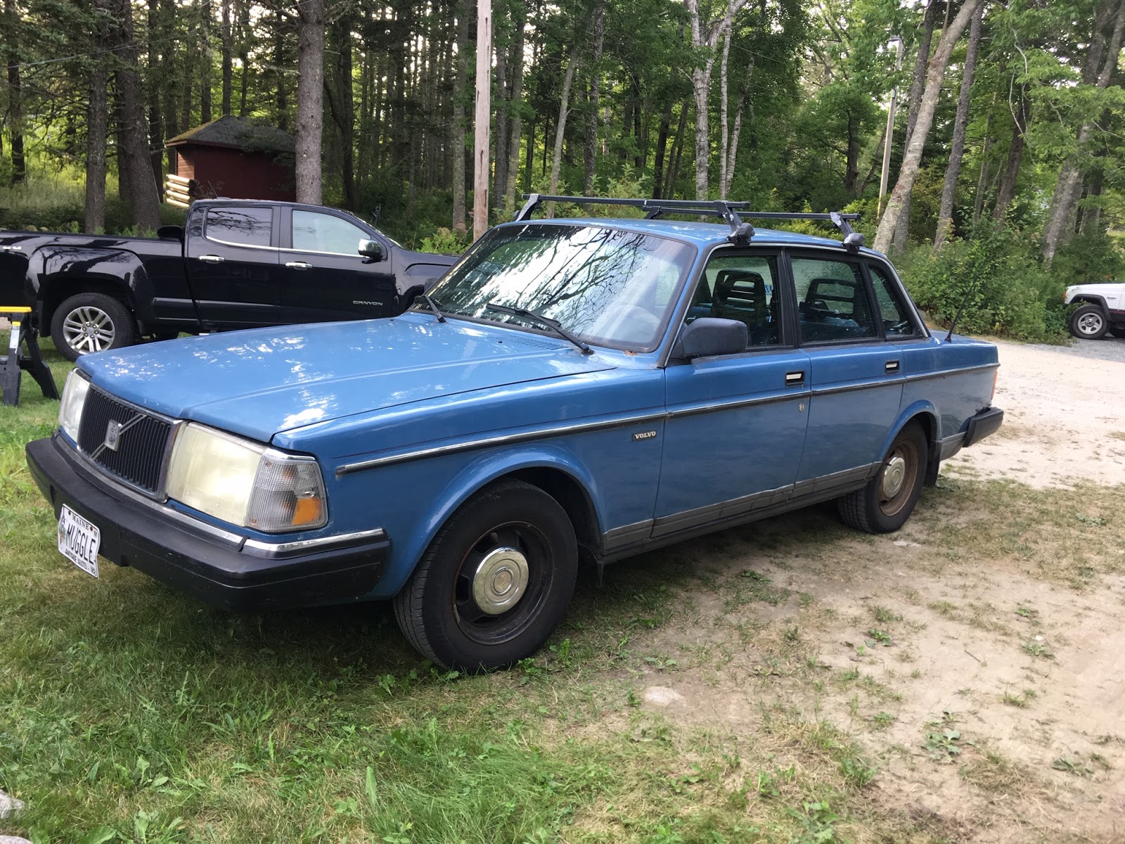 autoliterate: Vernacular Volvo 240 DL