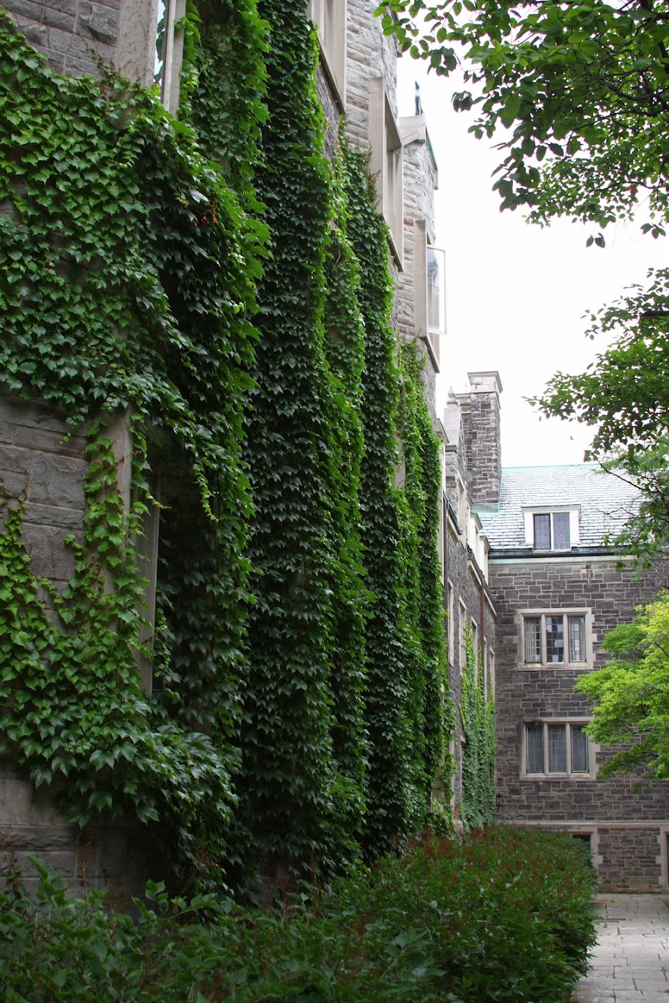 Peter's Photo Acoustic Alchemy: Trinity Chapel, Univ of Toronto Jun 28 2012