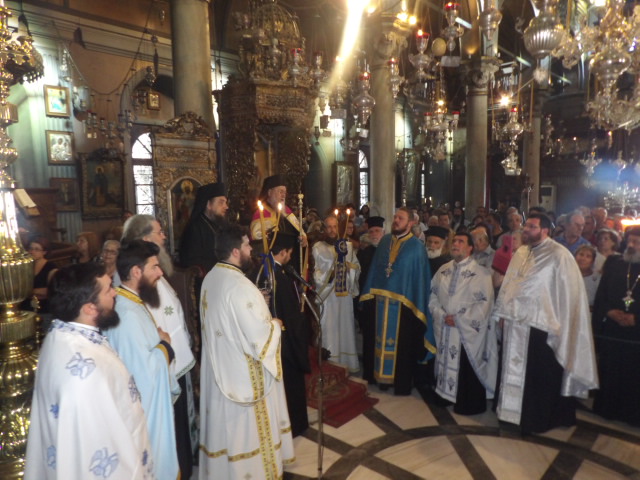 ΔΙΗΜΕΡΟ ΠΑΓΚΟΡΙΝΘΙΑΚΟ ΠΡΟΣΚΥΝΗΜΑ ΣΤΗΝ ΜΕΓΑΛΟΧΑΡΗ ΤΗΣ ΤΗΝΟΥ (ΦΩΤΟ ...