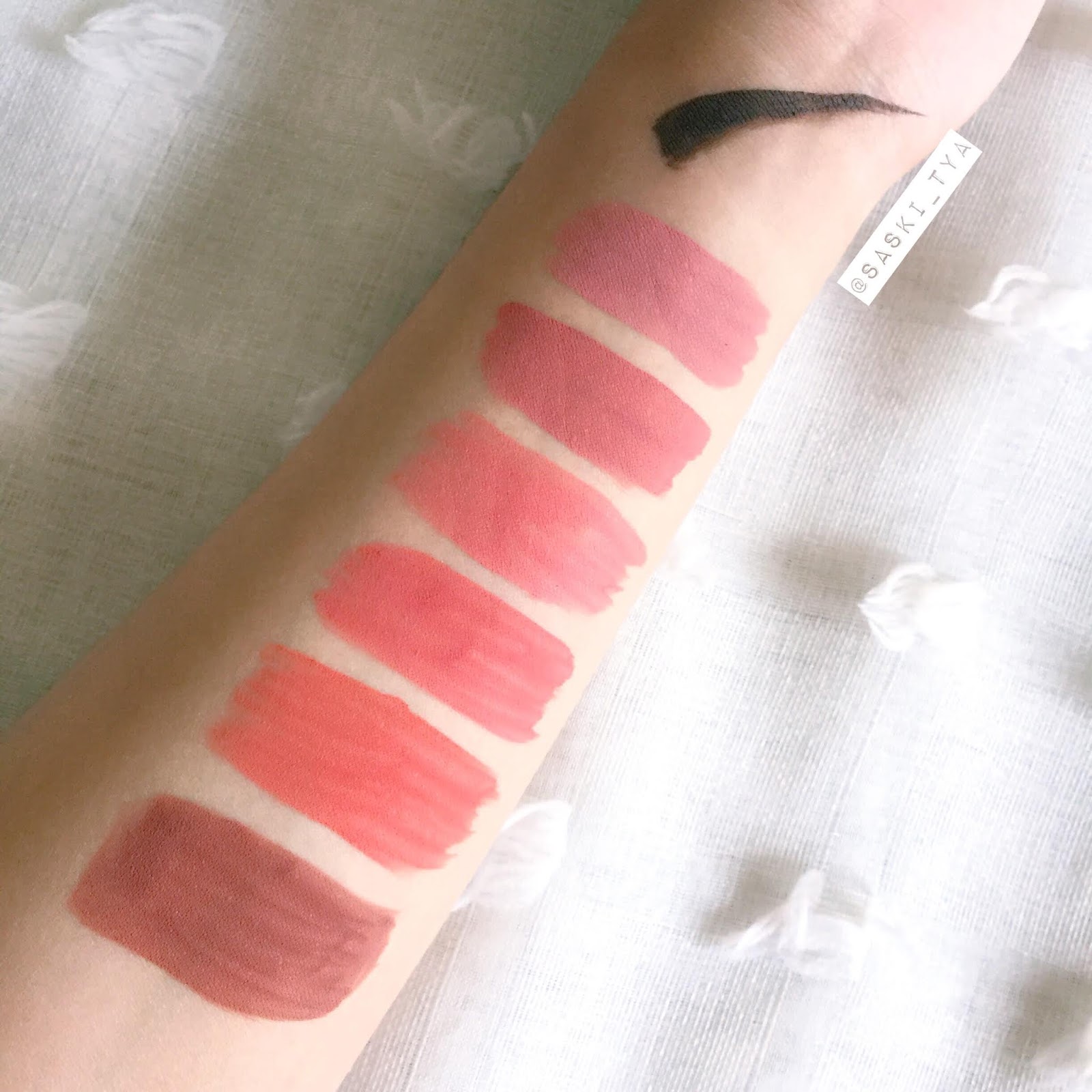 Saski Nestya: REVIEW - Lipcream Matte & Eyebrow Cream QL Cosmetic