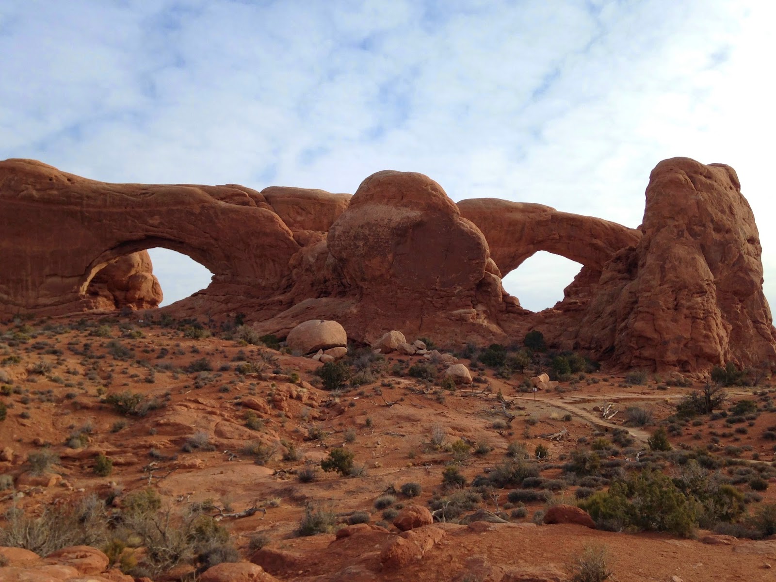 Hand Hug: Arches National Park *Weekend in Moab*