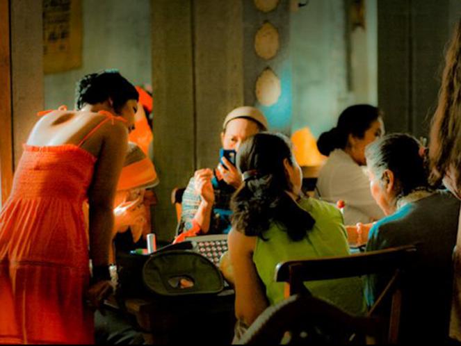 UNIQUE EXPLORER: Seven gorgeous sheen Cancer Fighters