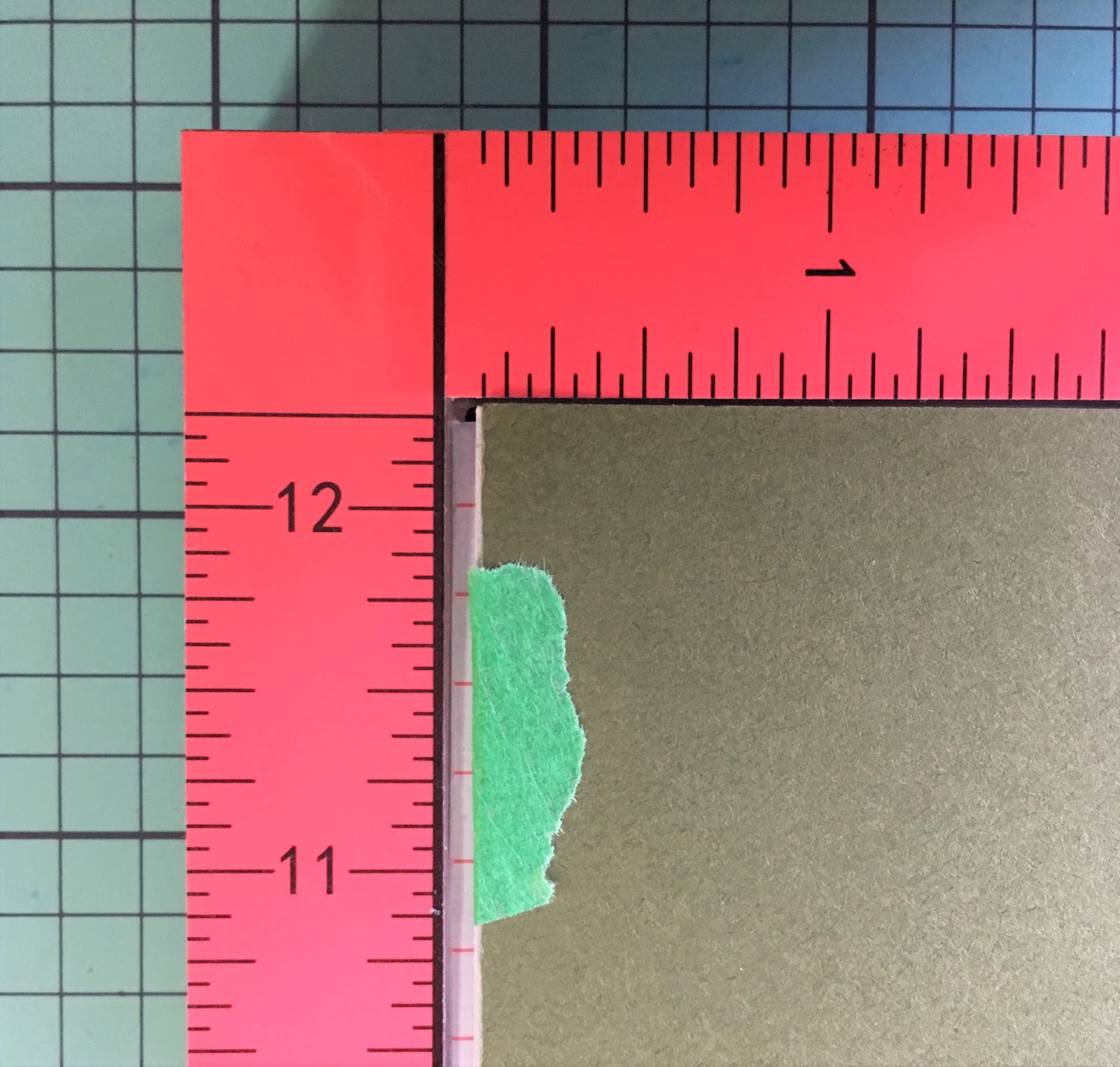 Worldwide Scrapbooking Etc.: Using the Memory MISTI for Layouts!