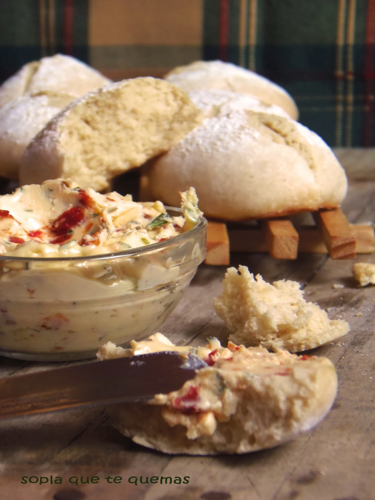 sopla que te quemas: SCOTCH BAPS (PANECILLOS INGLESES) CON MANTEQUILLA ...