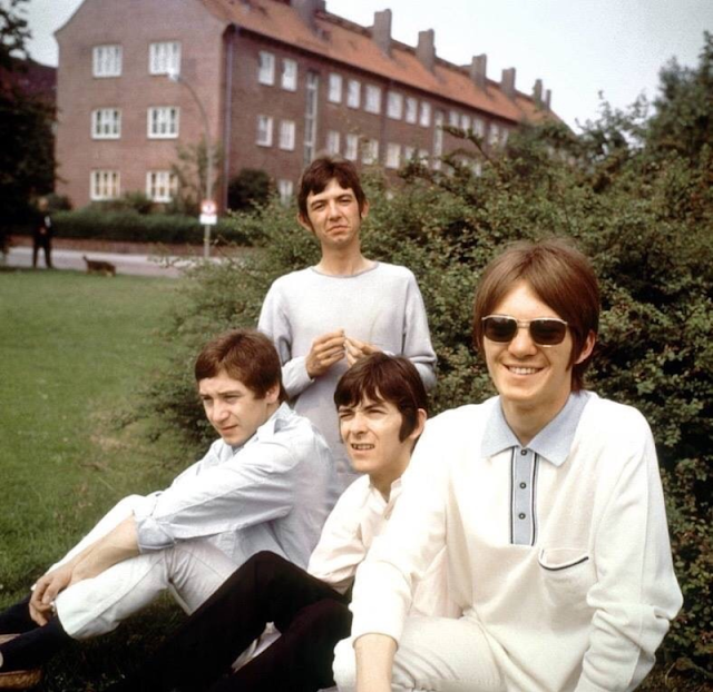 35 Vintage Photos of the Small Faces During the 1960s ~ Vintage Everyday