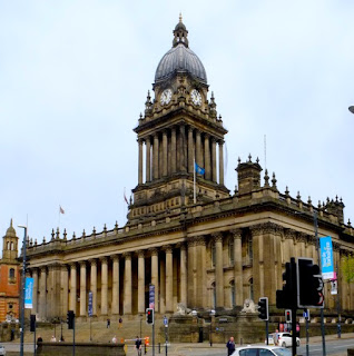 English Buildings: Leeds