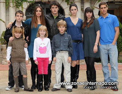 pinnkLovee: .. El Internado .. El Inicio!