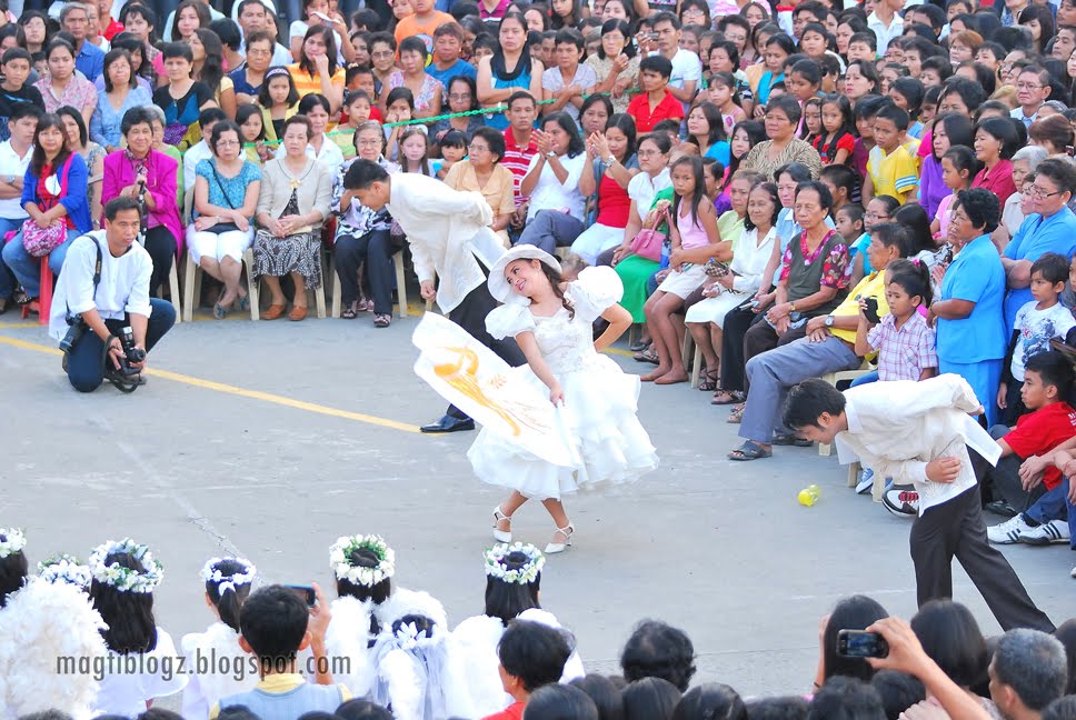 Gone to the John: Ang Pagbati