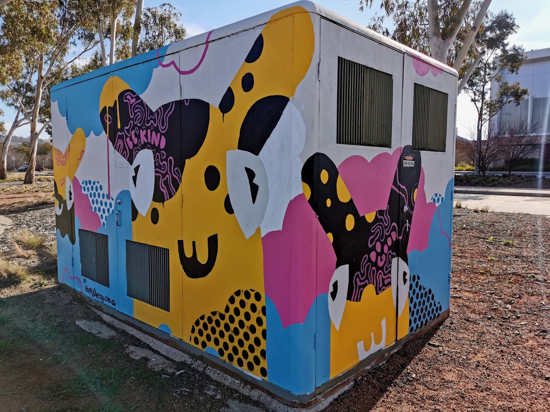 Kambah - Street Art (Happy Decay)