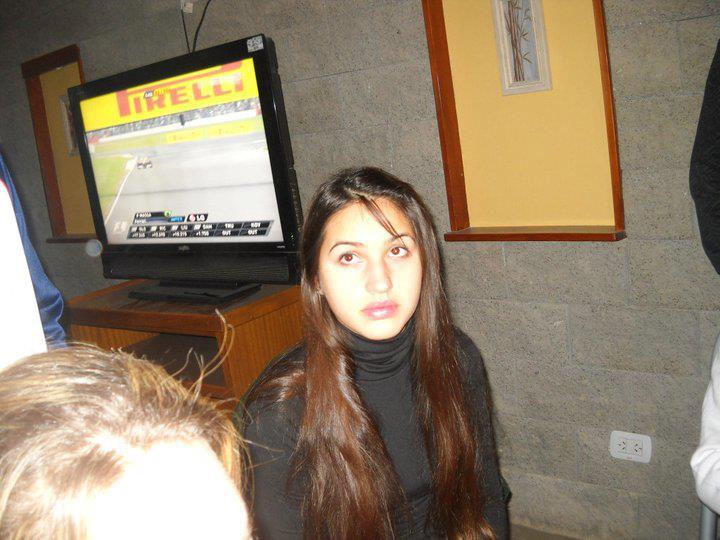 ii Bueh!!: Jabrina JULIAN SERRANO SABRINA ROOS