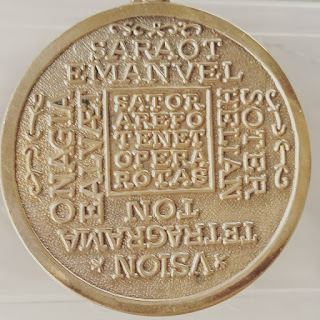 UNIVERSAL AMULETS : MAGICAL, MARVELOUS, AND MIRACULOUS MEDALLIONS