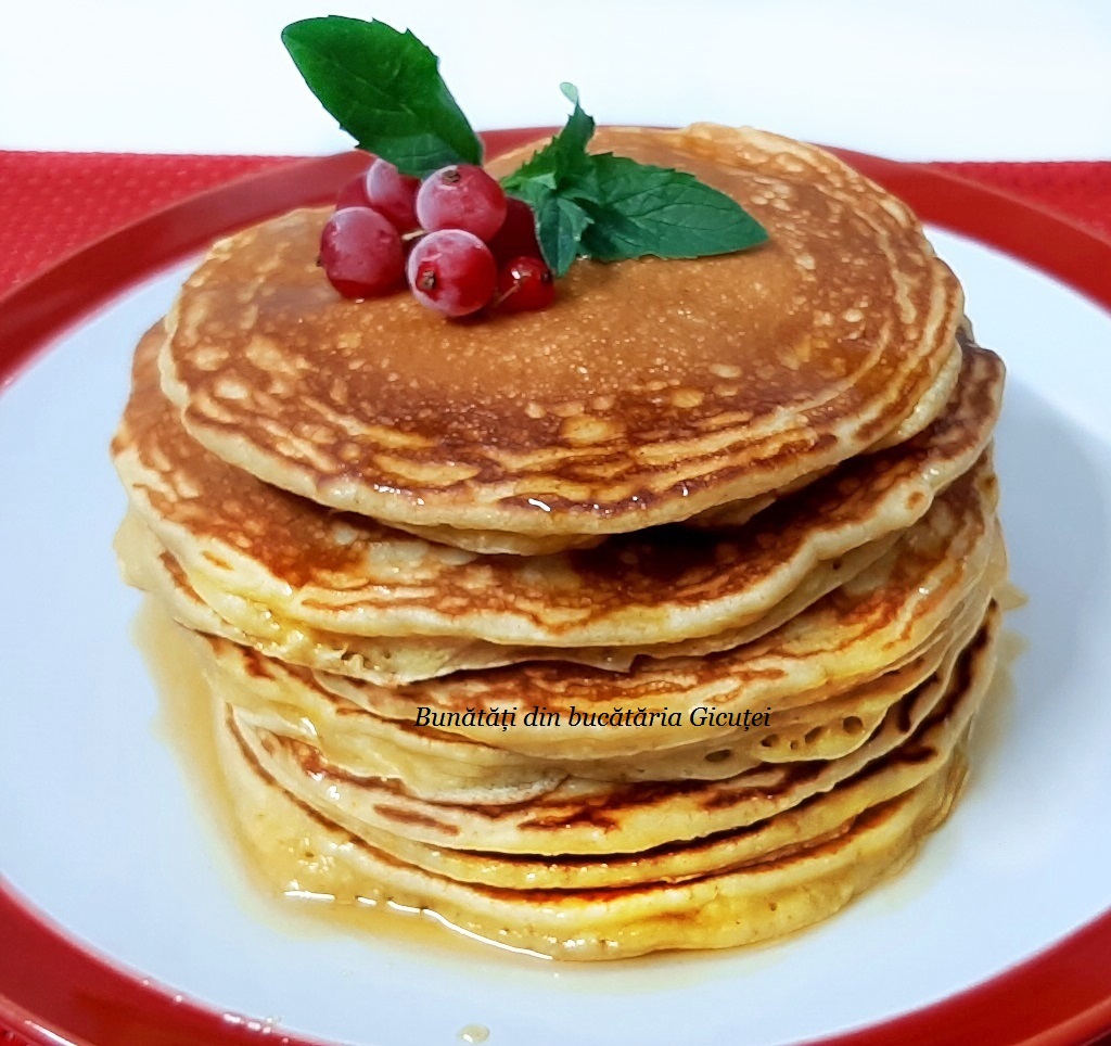 Clatite americane / Pancakes - Bunătăți din bucătăria Gicuței