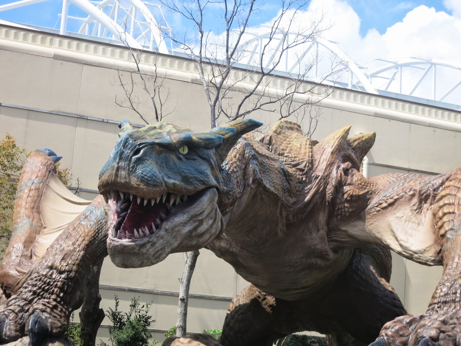 Splash of Yellow: Universal Studios Japan vs Universal Studios LA