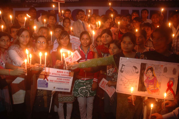 View Patna: Candle light march taken out on the eve of World AIDS Day