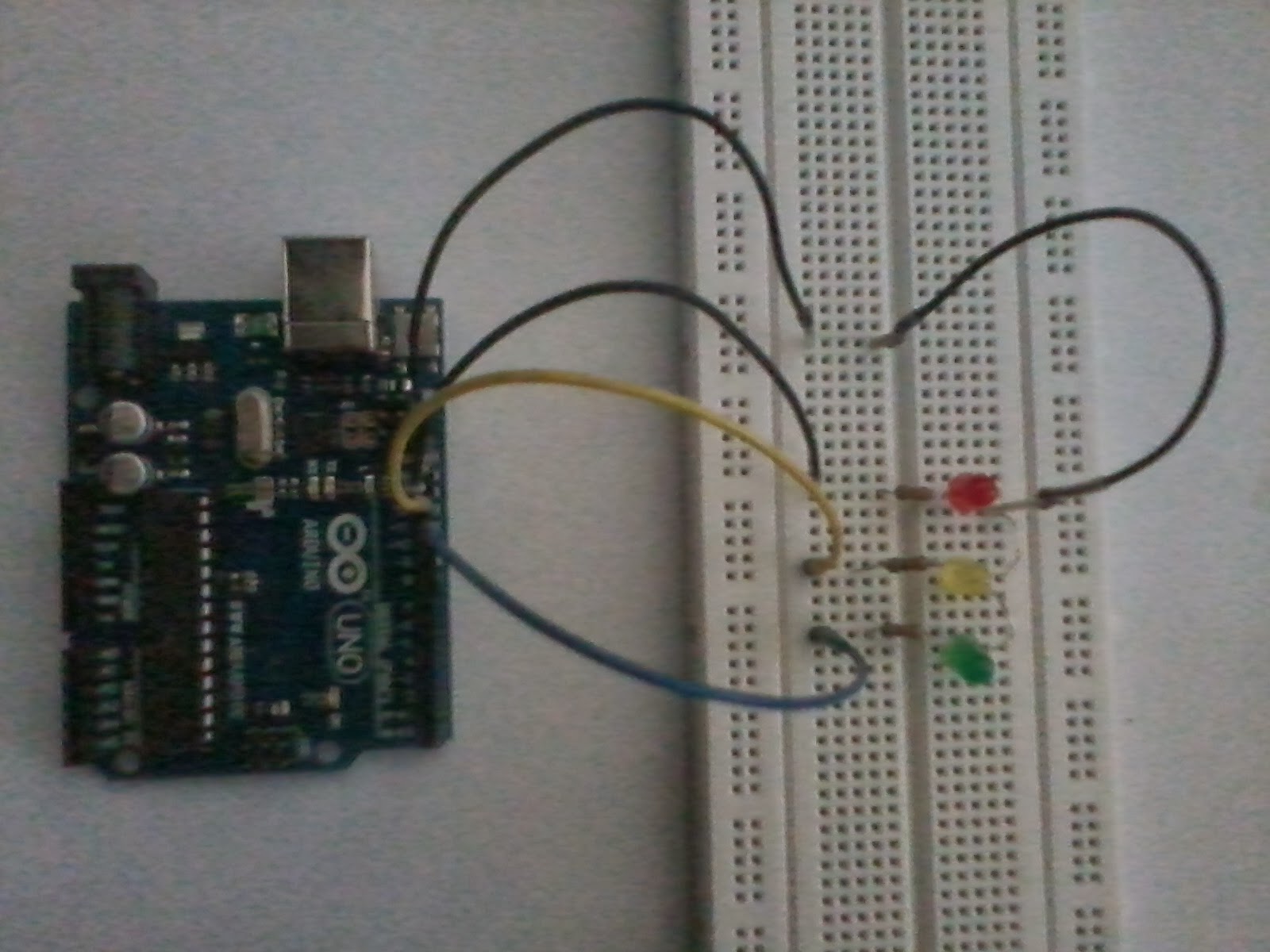 ELEKTRO RESEARCH: PROGRAM TRAFFIC LIGHT ARDUINO