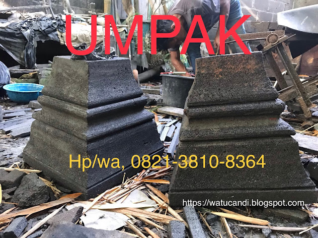 Pengrajin Umpak Batu Alas bangunan Kayu