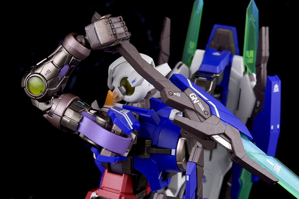 Review of METAL BUILD Gundam Exia Repair IV (Exia R4) Comparing with ...