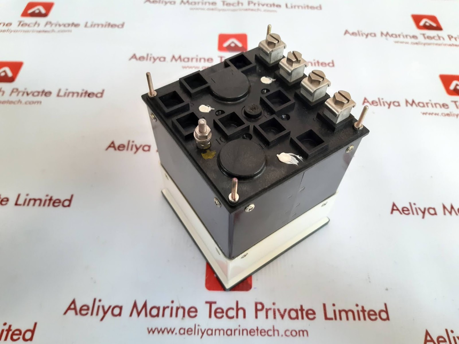 CROMPTON 244-140 ANALOGUE METER - Aeliya Marine