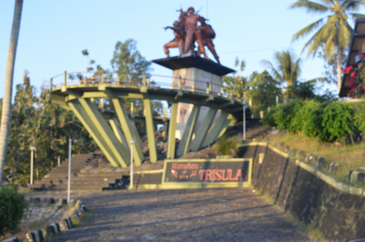 Menguak Sejarah Monumen Trisula ~ SMP Negeri 1 Srengat