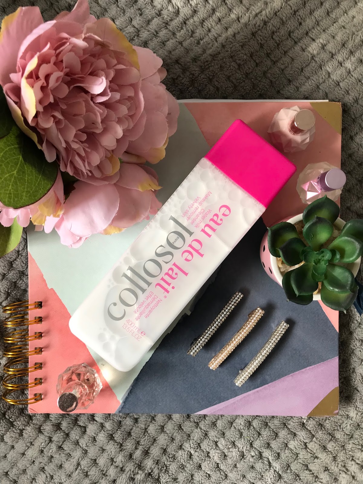 COLLOSOL PARIS EAU DE LAIT WATER MILK CLEANSER - JUELOOK