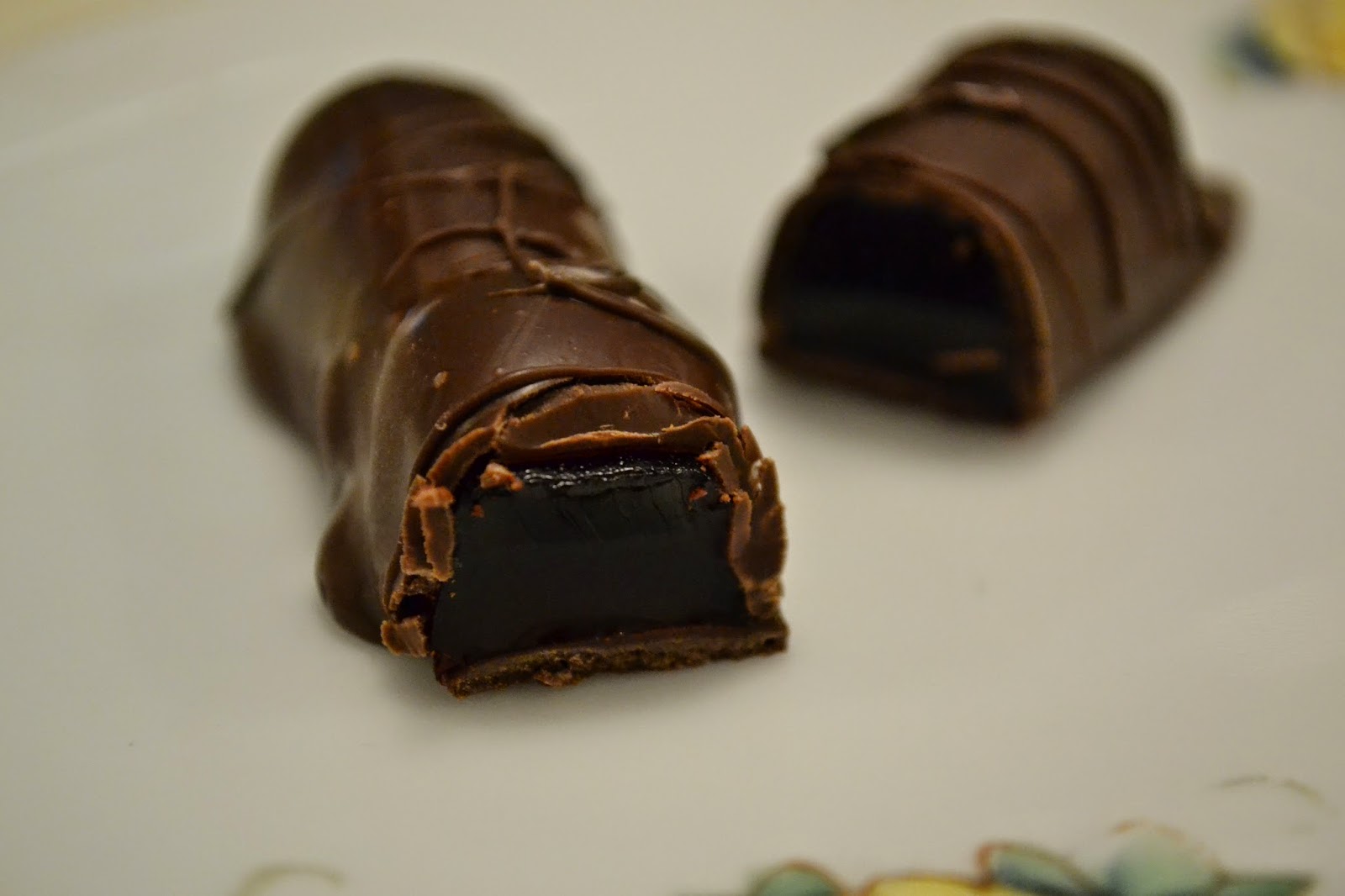 Closet Crafter: Chocolate Covered Jelly Sticks