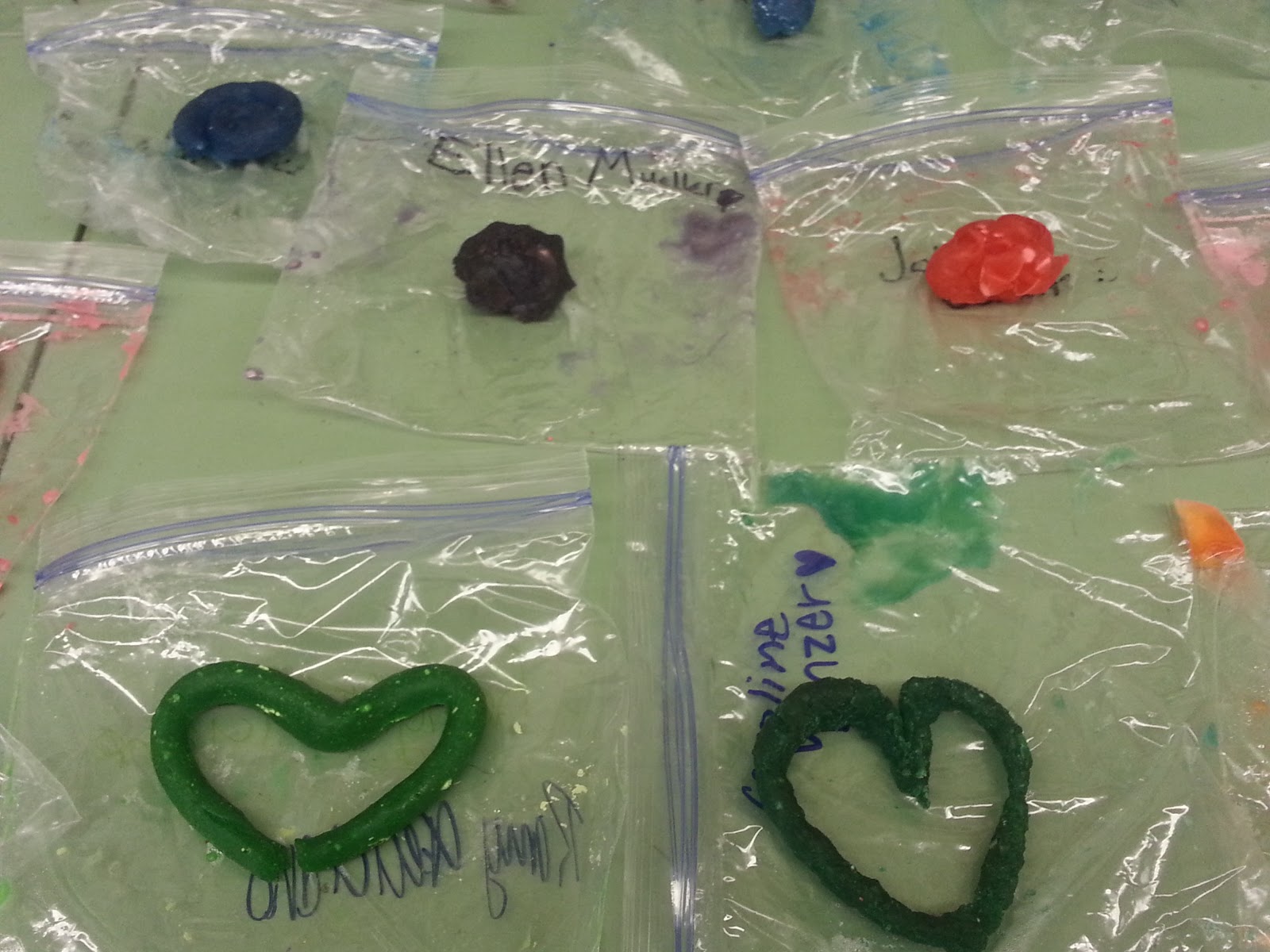 Schneider Science : Making Biodegradable Plastic