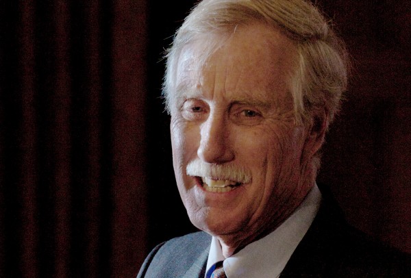 High Definition Wallpaper Club: Angus King Pictures