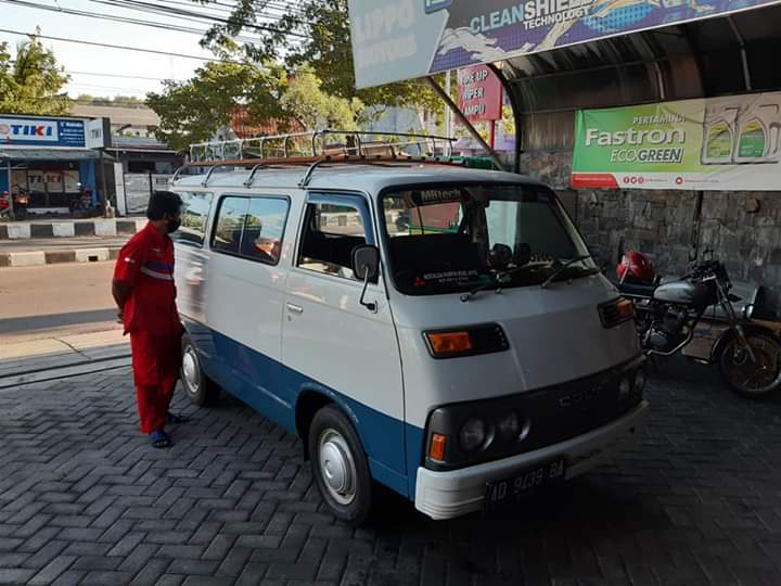 Minibus Antik Colt Mitsubishi Langka - LAPAK MOBIL DAN MOTOR BEKAS