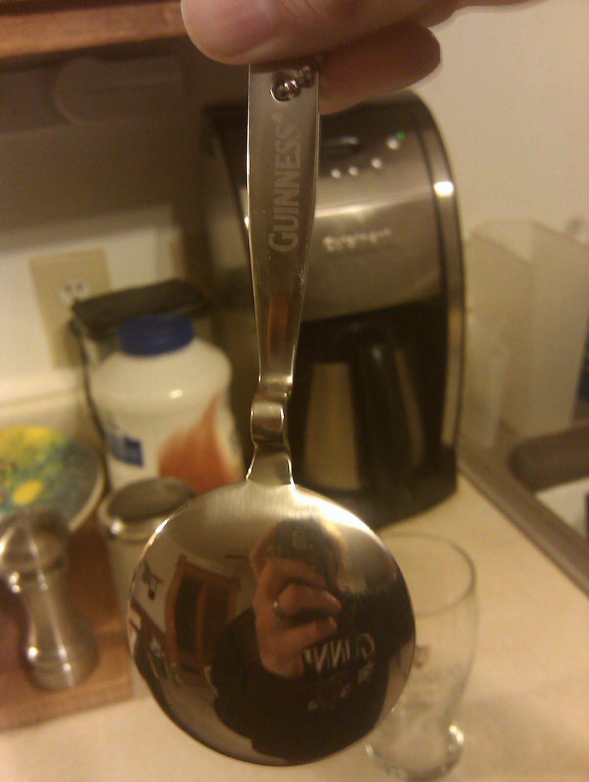 Strange Quark's Strange Quirks: A Tutorial: How to Enjoy Guinness at Home