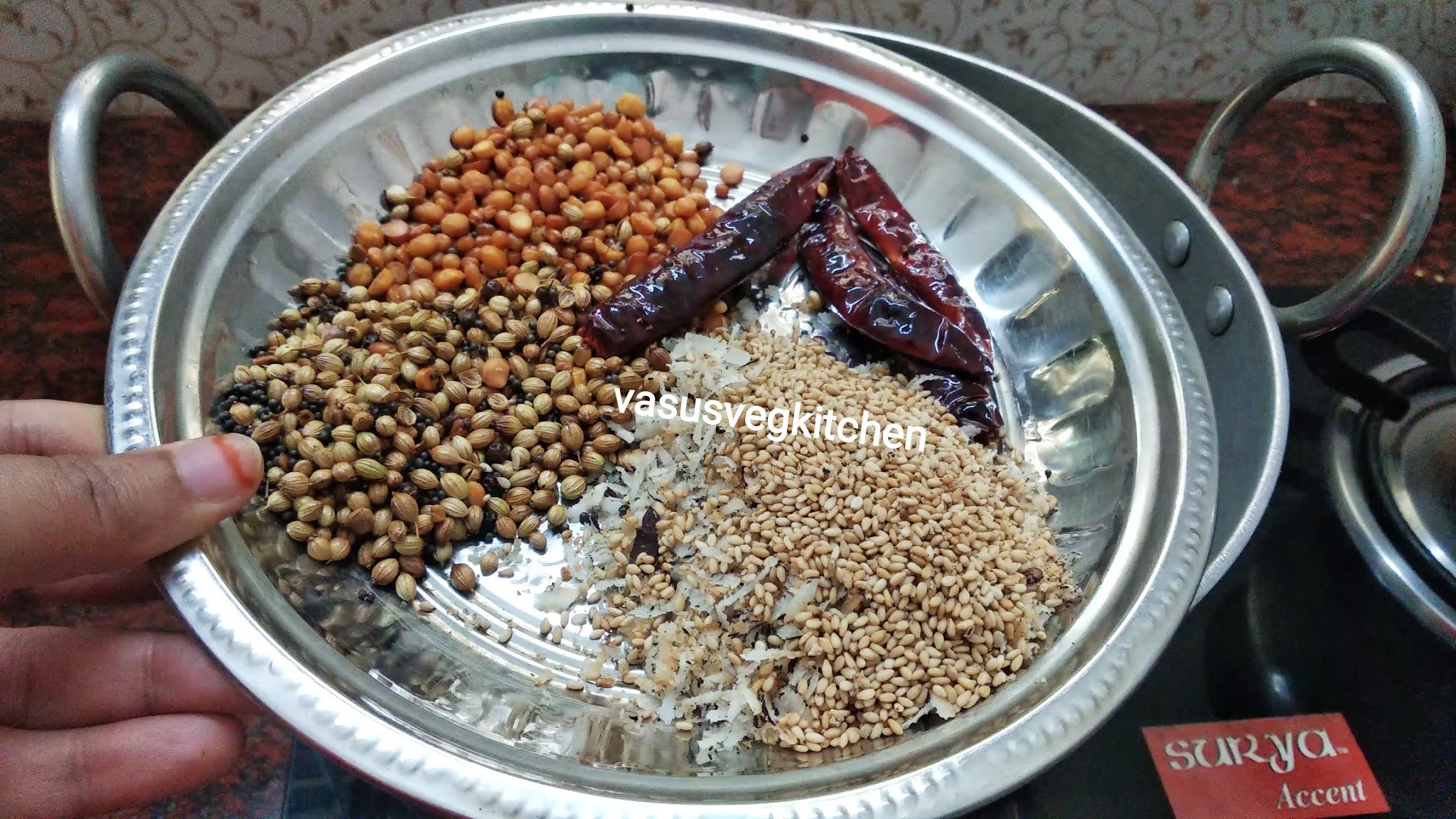 Vasusvegkitchen: Karnataka Style Puliyogare || Temple puliyogare || How ...