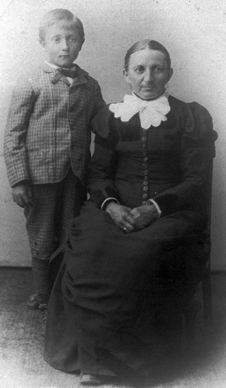 Barbara Lock's Instagram, Twitter & Facebook on IDCrawl