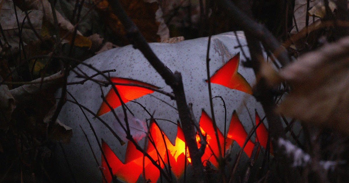 Origins of Jack-o'-Lantern, the legend of Stingy Jack and will-o'-the ...