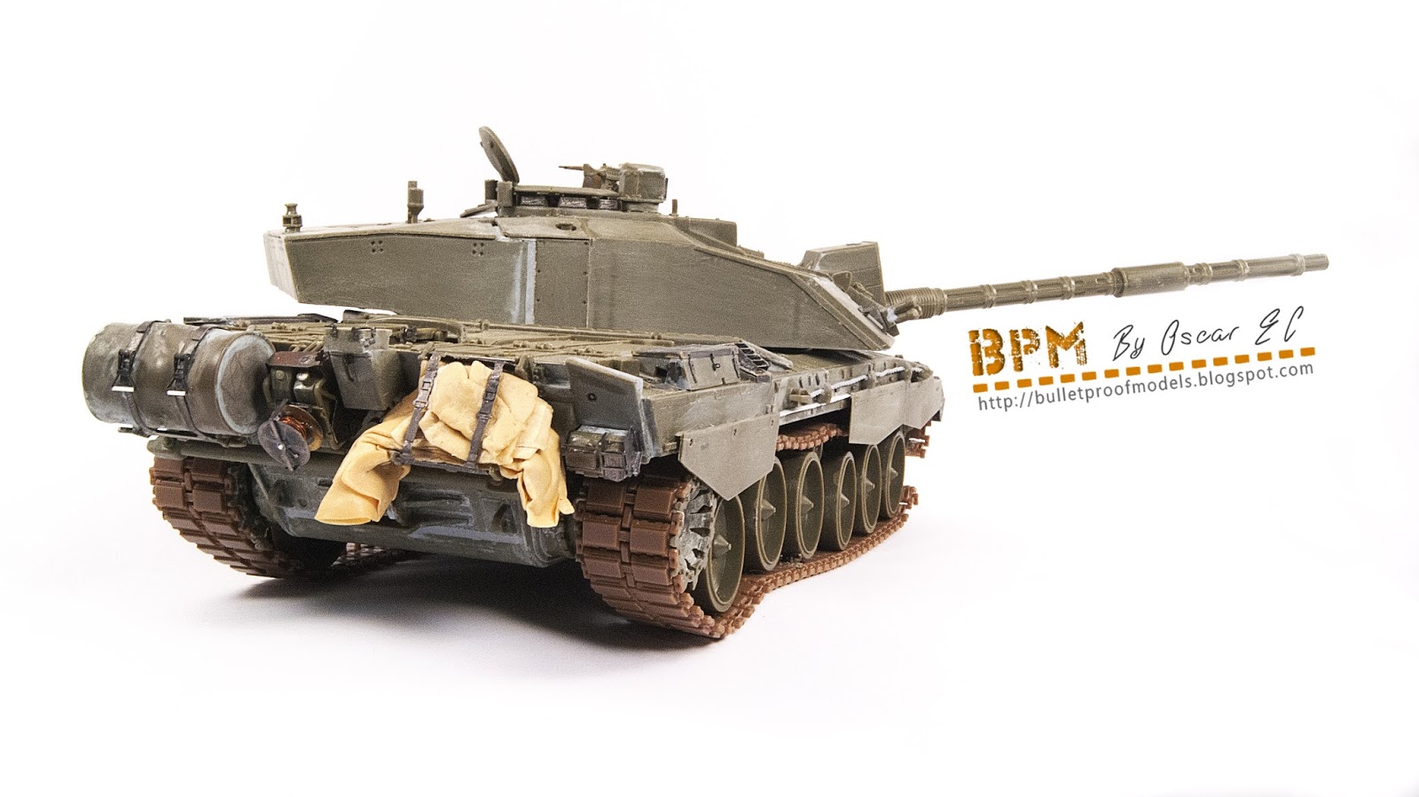 Bulletproof Models: Challenger II Kfor (Assembly / Montaje)