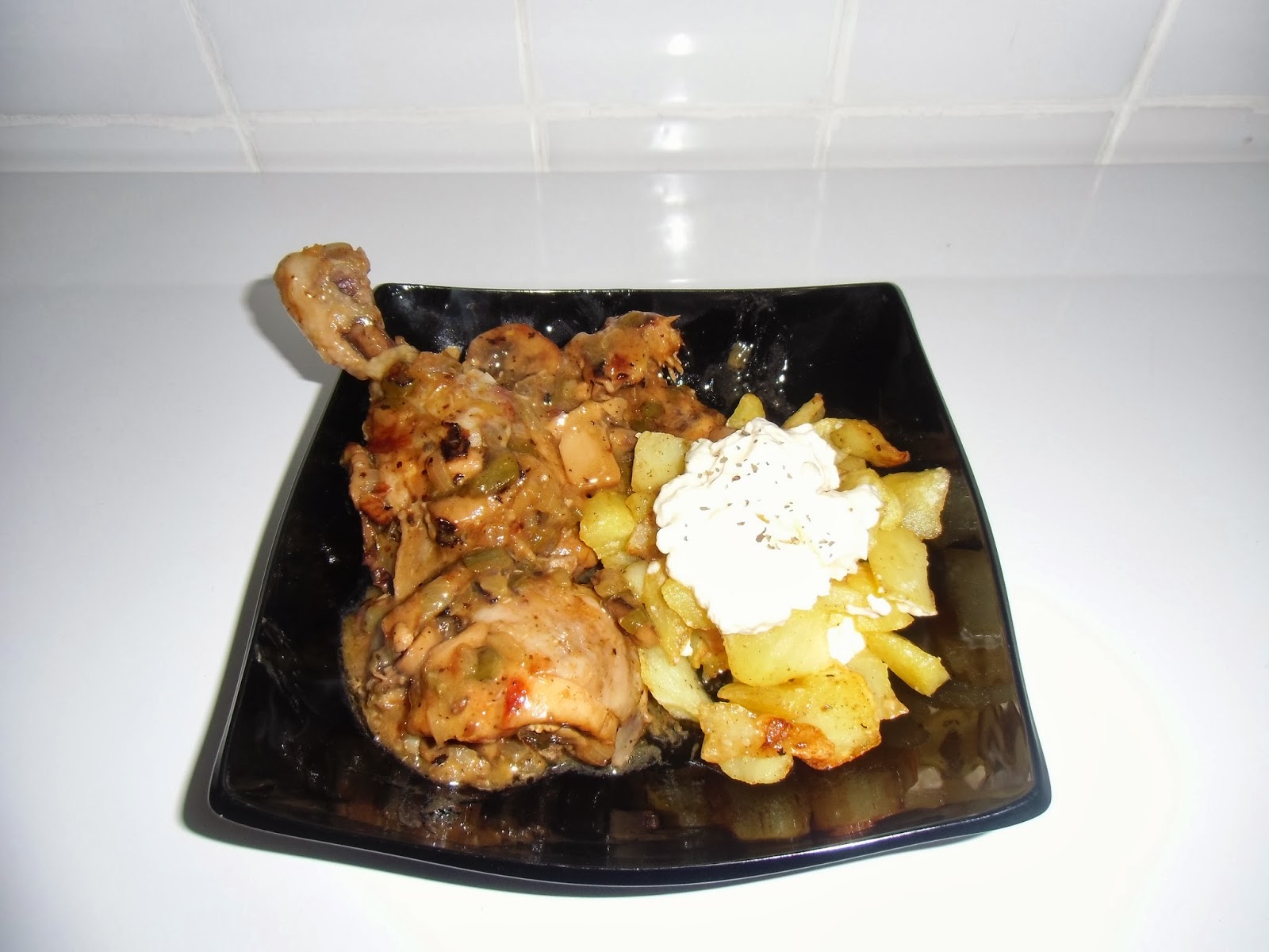 Mi Sartén: Pollo al ajillo con patatas alioli