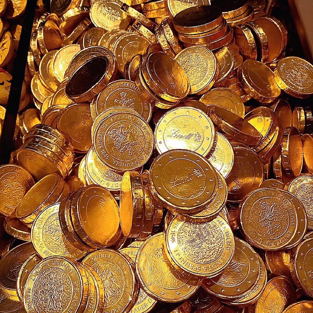 Supersupergirl's Food Reviews: Lindt Hello Pretzel Snack bites