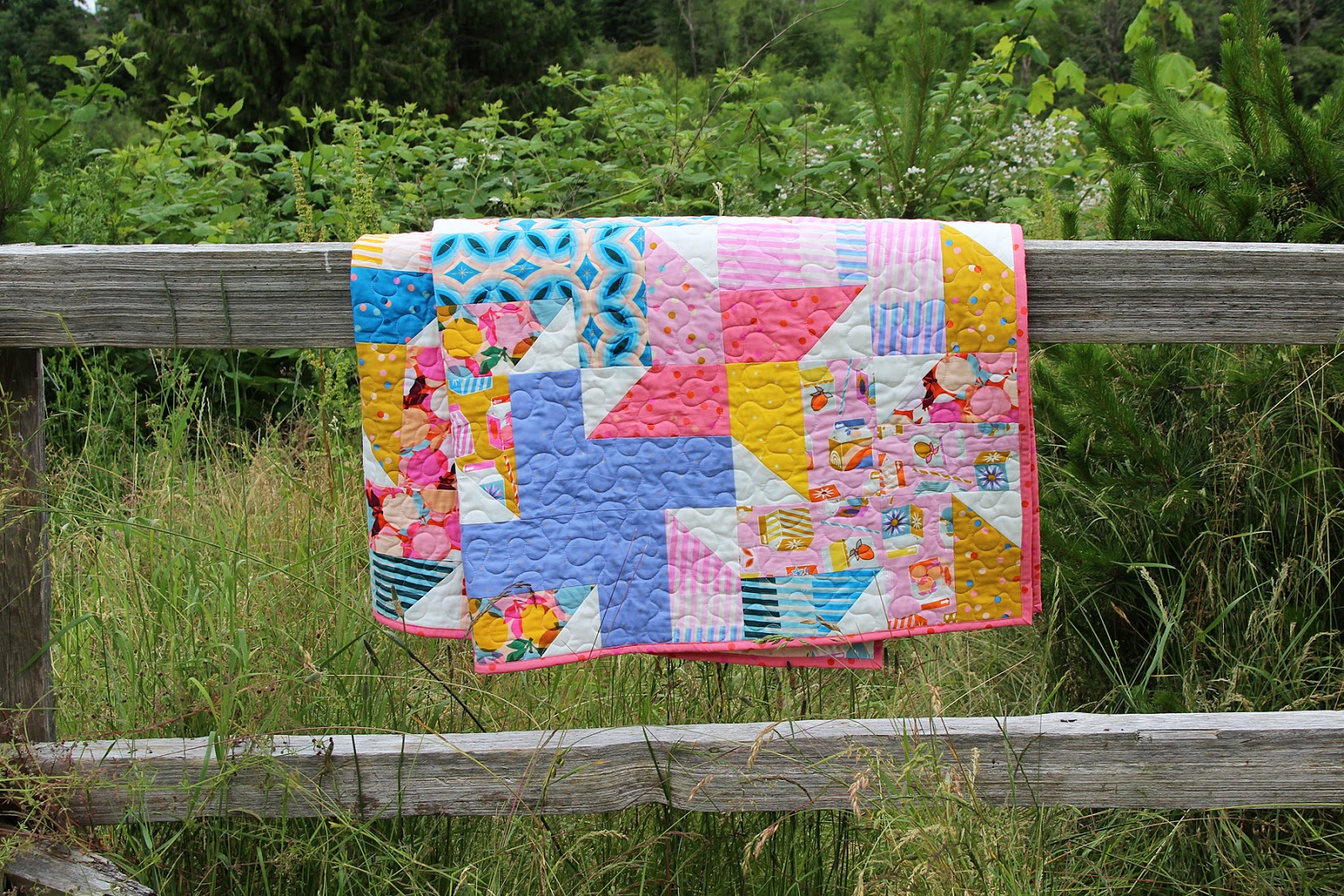 A Bit of Scrap Stuff - Sewing, Quilting, and Fabric Fun: Fat Quarter ...