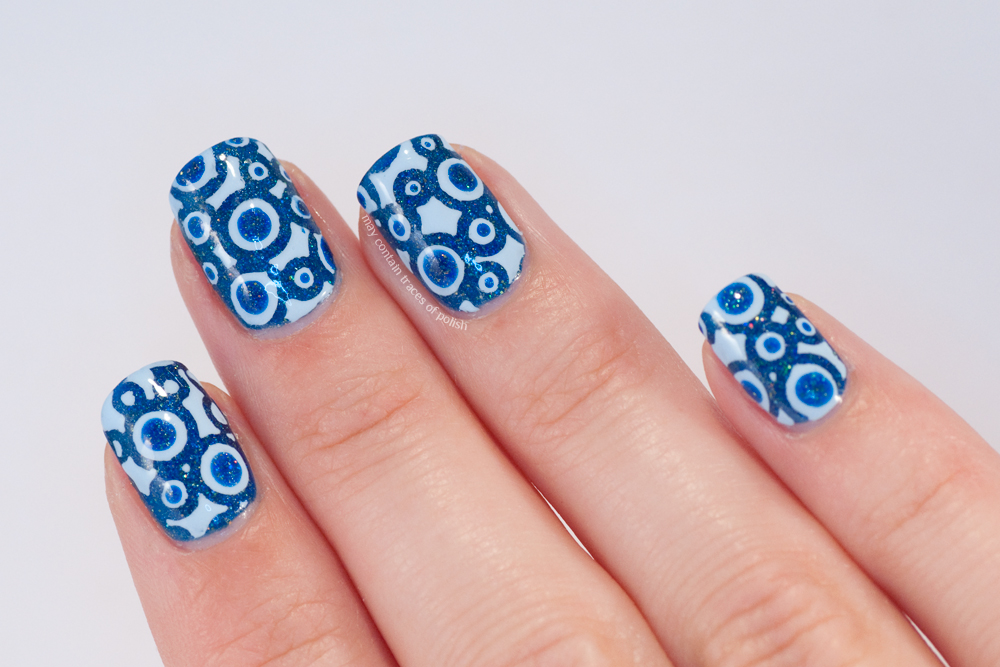 Blue circle nail vinyls - May contain traces of polish