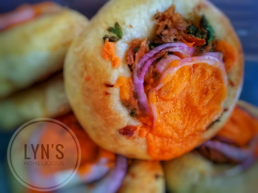 Cheesy Onion Tuna Bun | LYN'S HOMELICIOUS