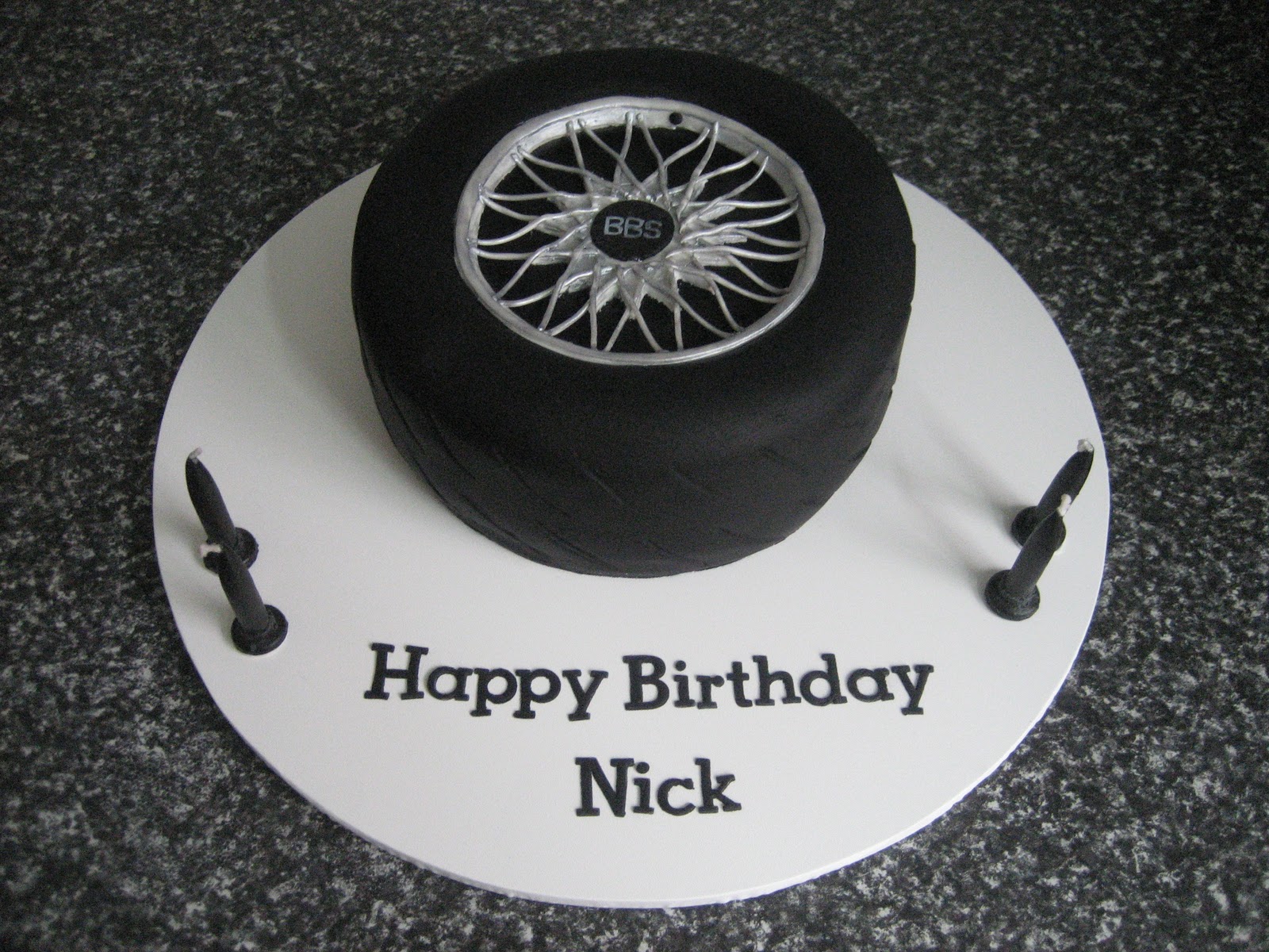 Little Cake Blog: Tyre Birthday Cake