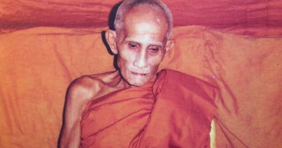 BestThaiAmulets.Com: Famous Lp Pinak Lucky Eye Early batch black powder ...