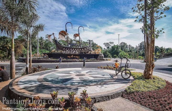 Gerbang Kapal Samudra Raksa Kulon Progo Viral Di Dunia Maya ...