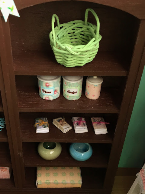 Little Things By Anna: Miniature Corner Gift Shop