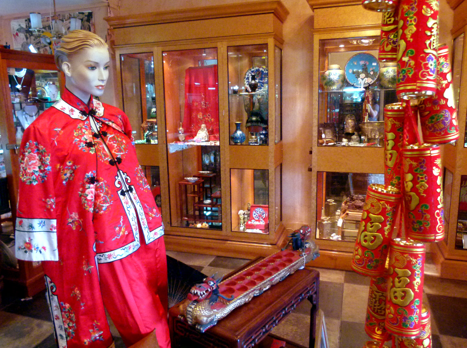 Paddington Antique Centre Blog: February foyer display