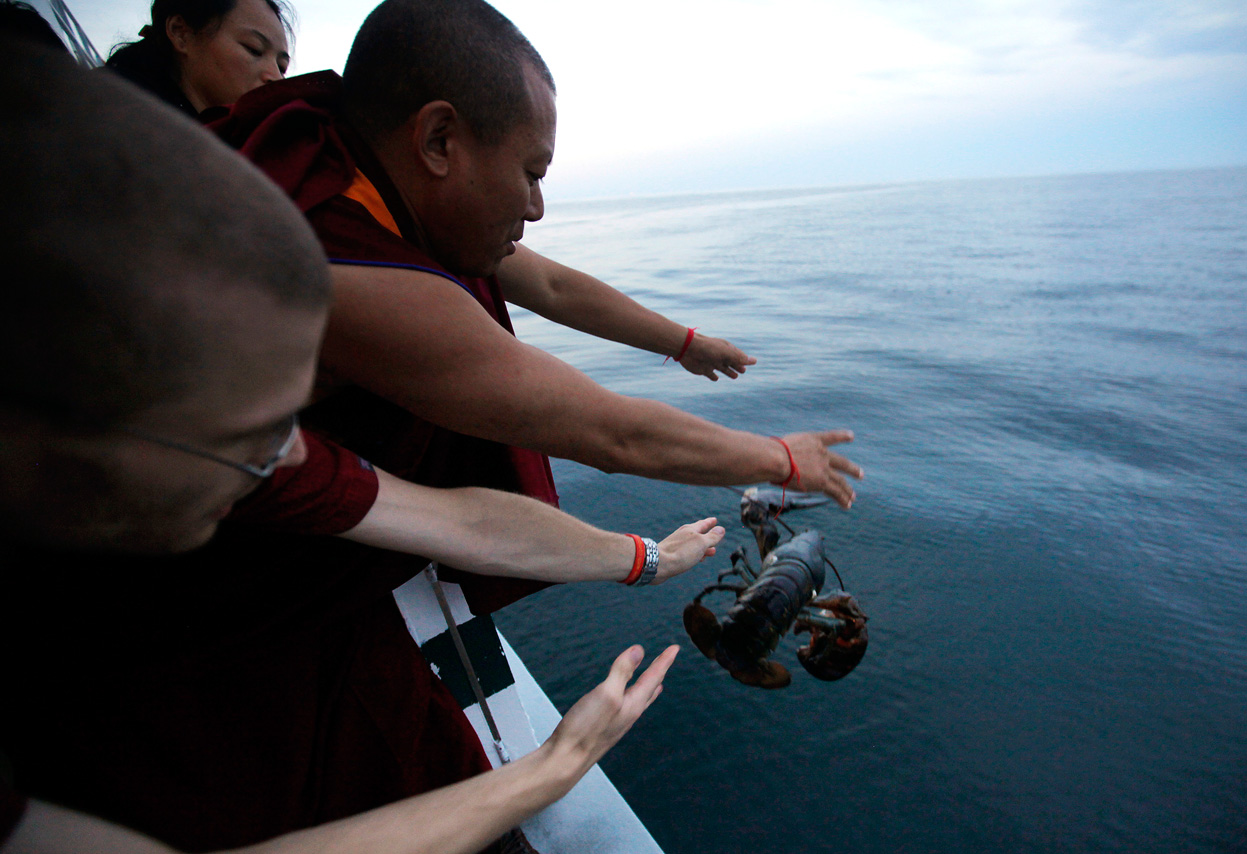 Thai Genuine Amulet Indonesia: Fang Shen, apa sih manfaatnya