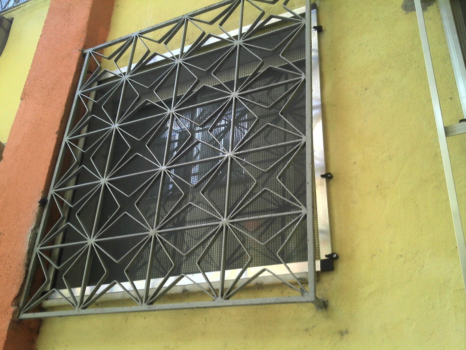 TELAX Soluções e Proteção.