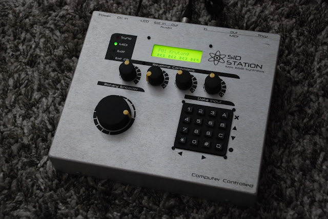 MATRIXSYNTH: Elektron Sidstation C64 MOS6581 SID Chip Desktop Synthesizer