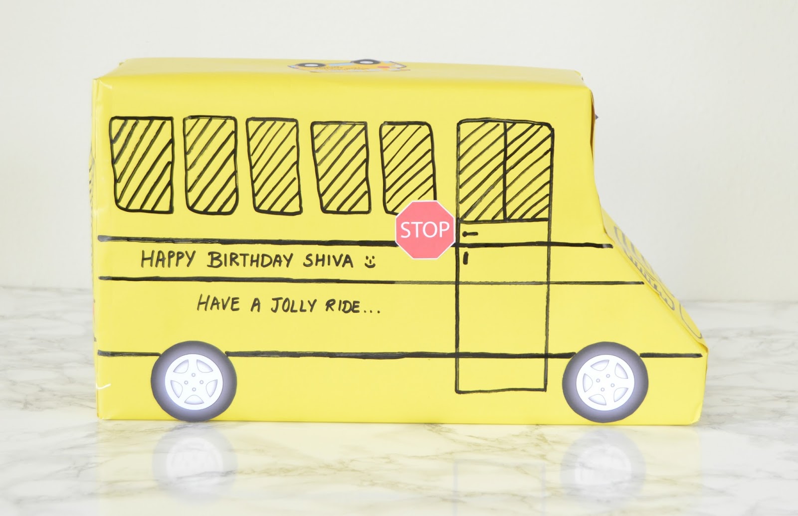 Vikalpah: School Bus Gift wrapping Idea